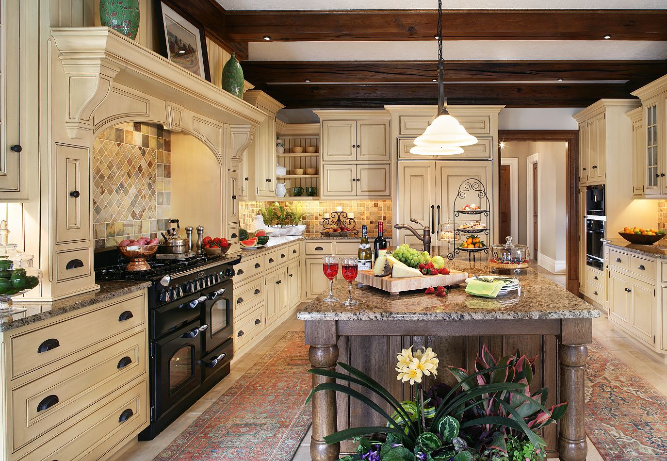 The Enduring Style Of The Traditional Kitchen The Enduring Style Of The Traditional Kitchen