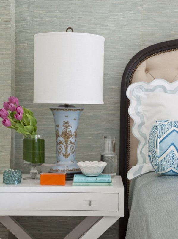 Tips for Choosing and Styling a Bedside Table