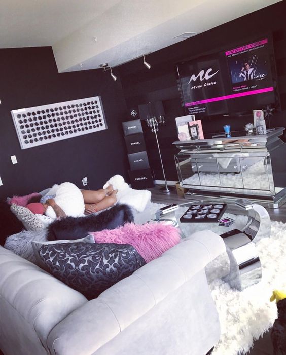 Create Your Dream Diva Den: Practical Tips for Designing a Space Just ...