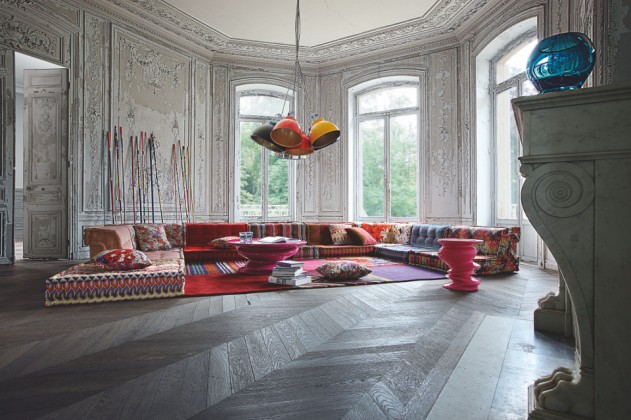 Engaging Low-Profile Interior Design: A Modern, Comfortable and Unique ...