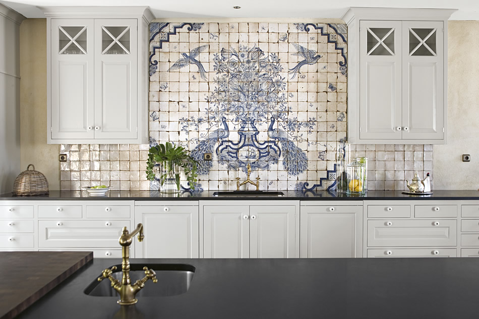 13 Beautiful Backsplash Ideas to Add Character to Your Kitchen