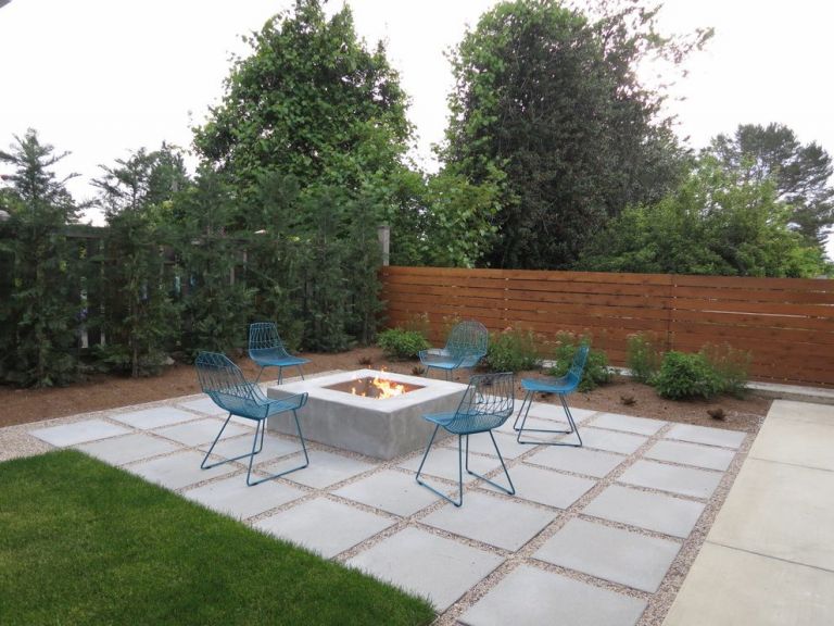 Choosing the Right Patio Surface: Stone Pavers, Slate, Brick, or Gravel?