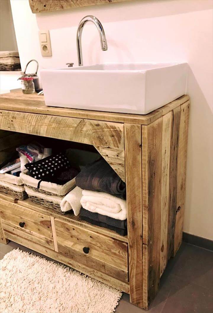 Spruce Up Your Home with Wood Pallets - DIY Ideas and Designs
