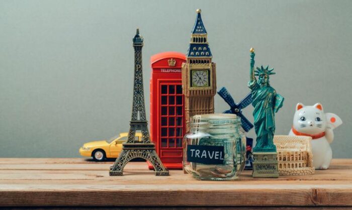 How to incorporate travel souvenirs without looking tacky - Livinator
